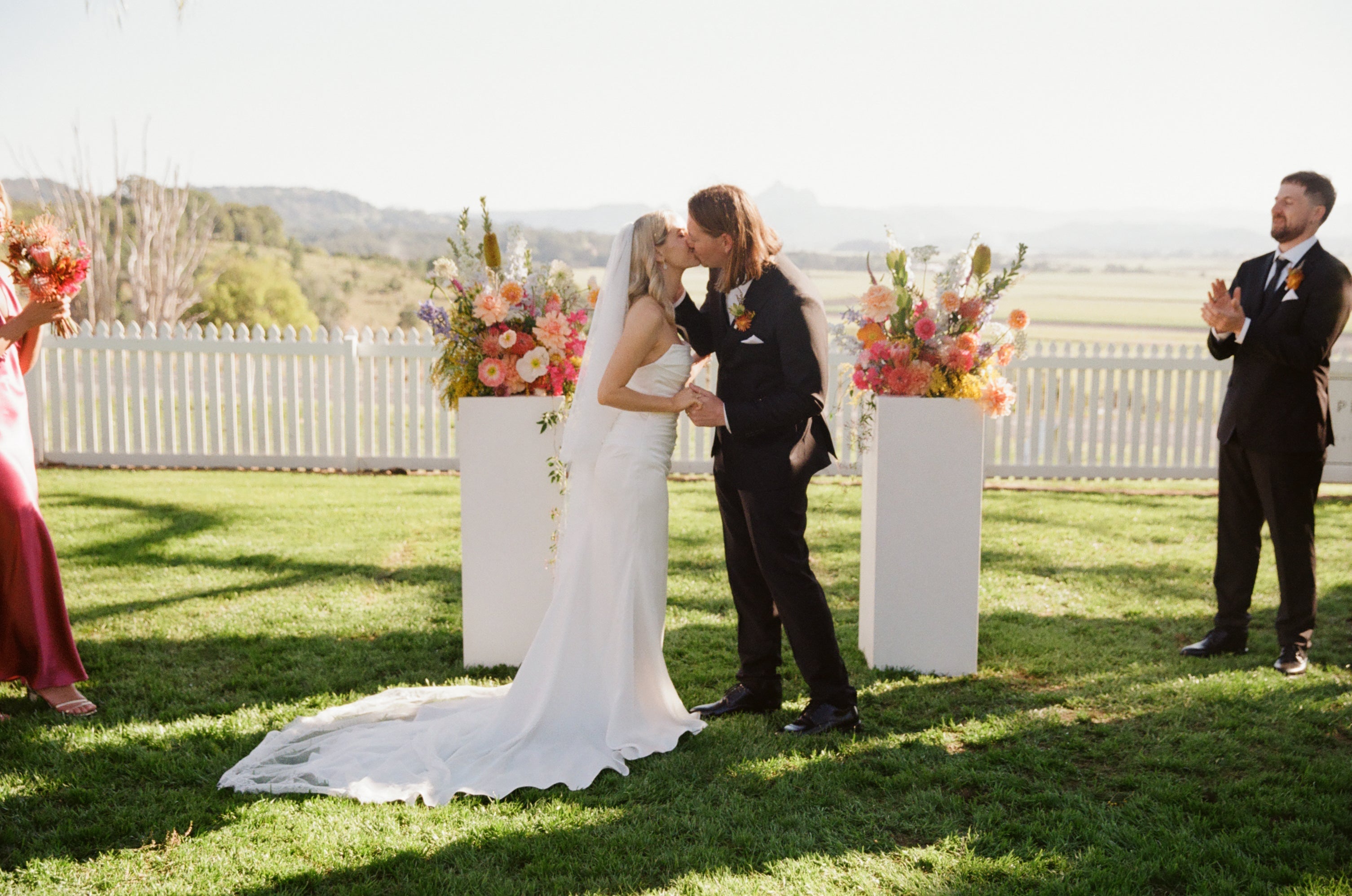 Ash & Harry Wedding Flowers - Botanica Plantation House, Duranbah NSW ...